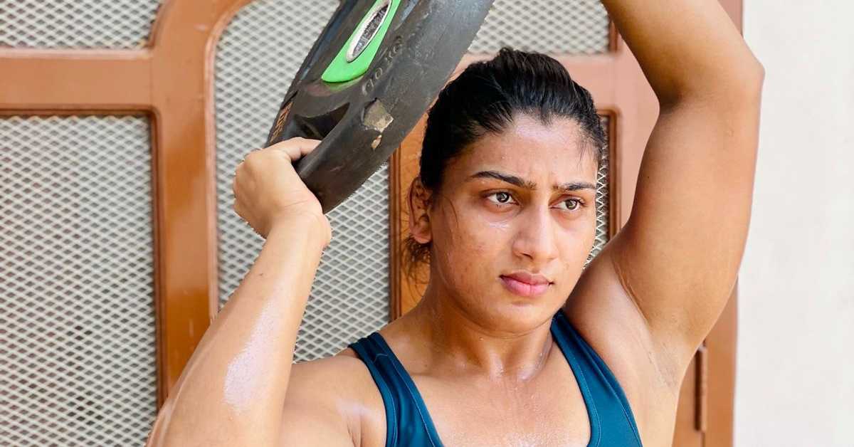 Rounak Gulia, a wrestling champion, breaks prejudice against married ...