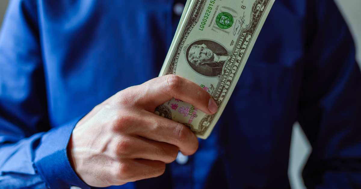 Excessive CEO Pay - LA Progressive