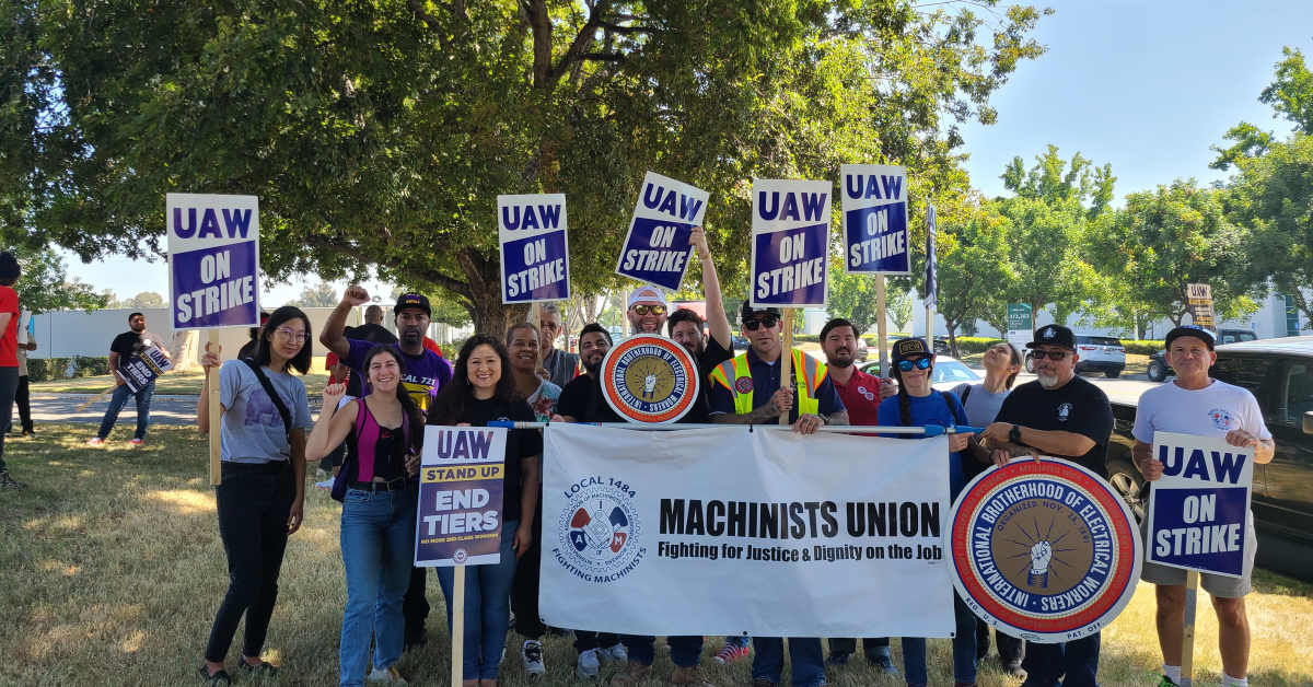 Rally for Striking UAW Workers Wins Broad Union and Community Support ...