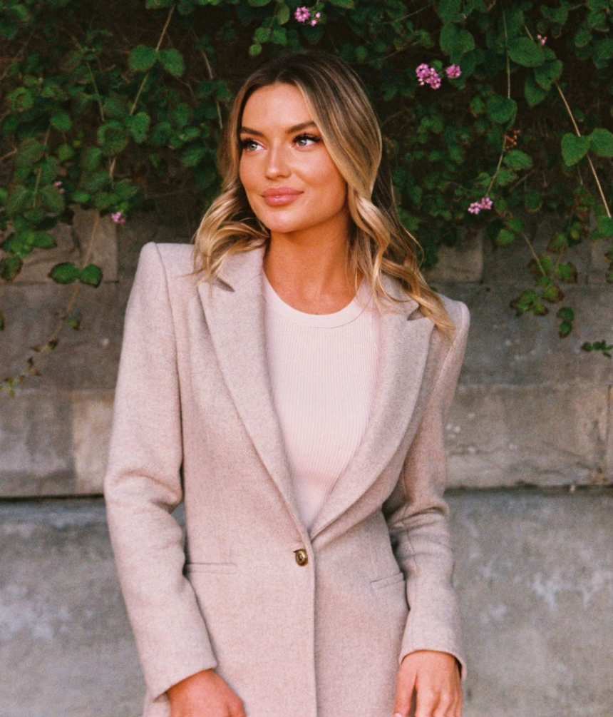 Jessica Stocker: How a Real Estate Agent in the Physical World Dove ...