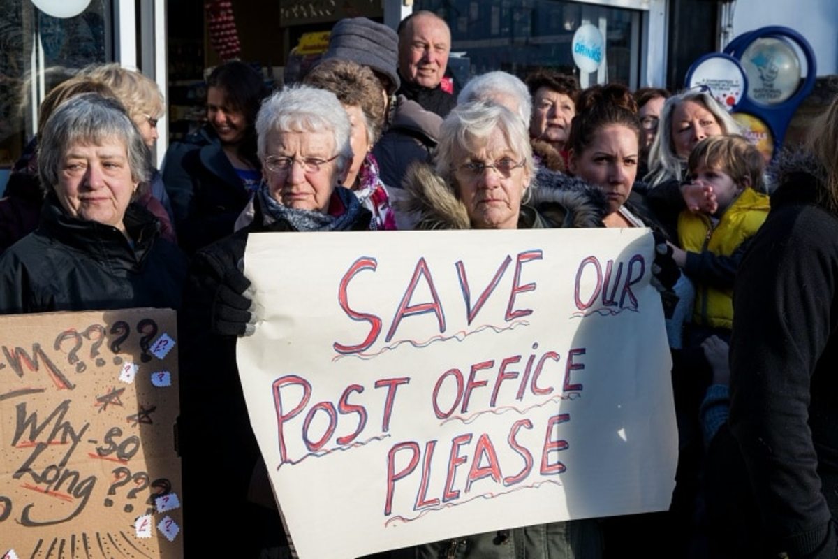 Can We Save the Postal Service? - LA Progressive