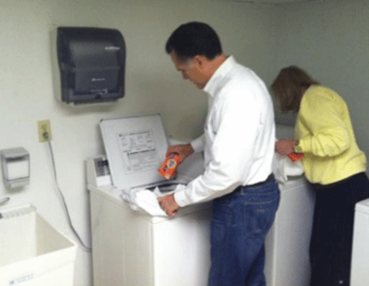 Awkward Family Photos: Mitt Laundry - LA Progressive