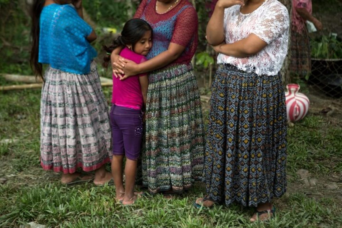 Indigenous Asylum Seekers Find a Language Wall at the U.S. Border - LA ...