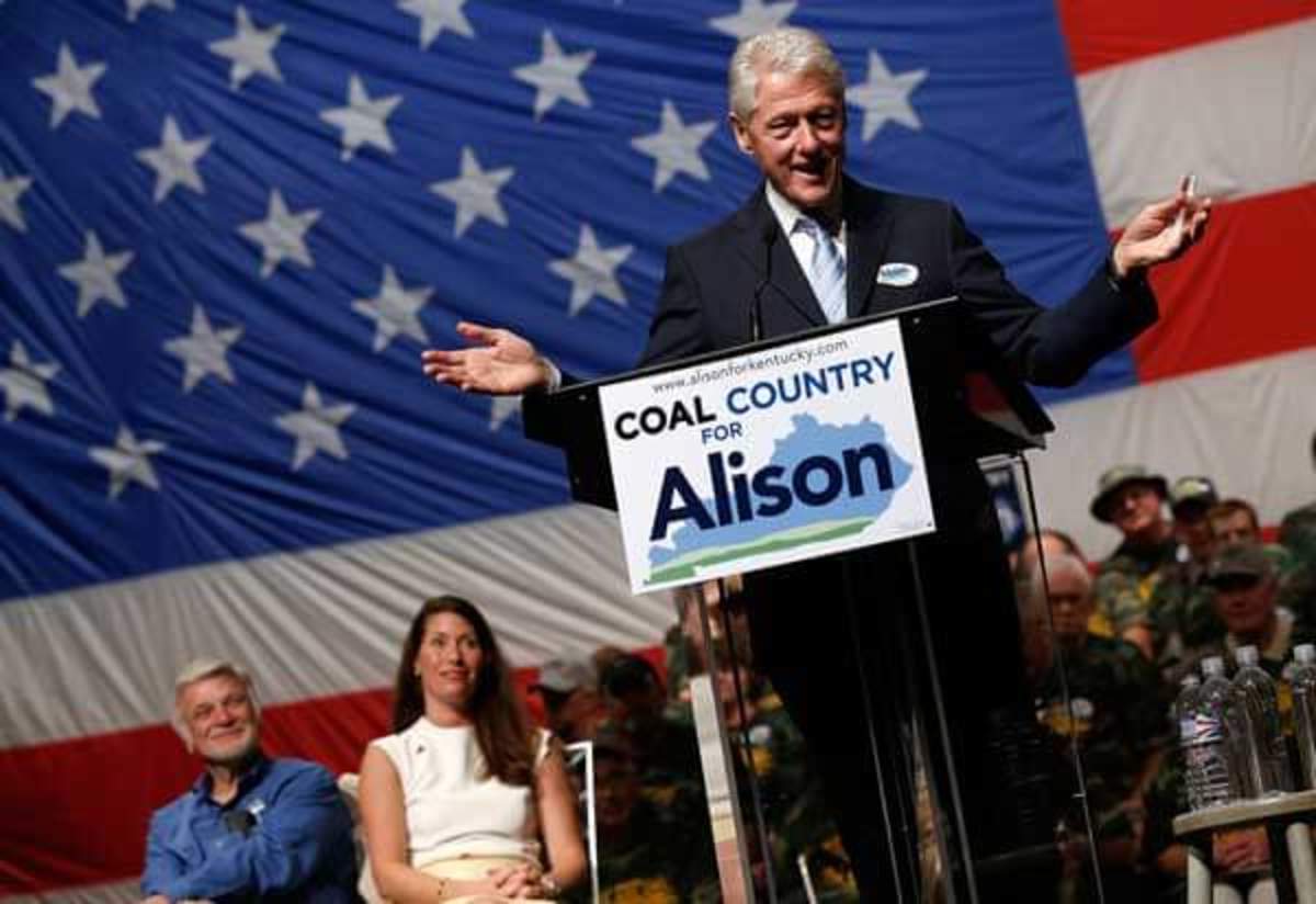 Bill Clinton Campaigning - LA Progressive