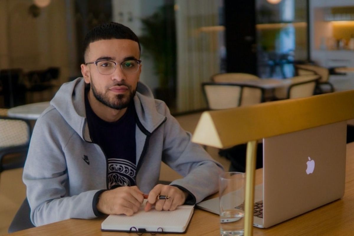 In Service Of Smiles: 5 Ways Hassan Hamid’s Implant Patient Machine ...