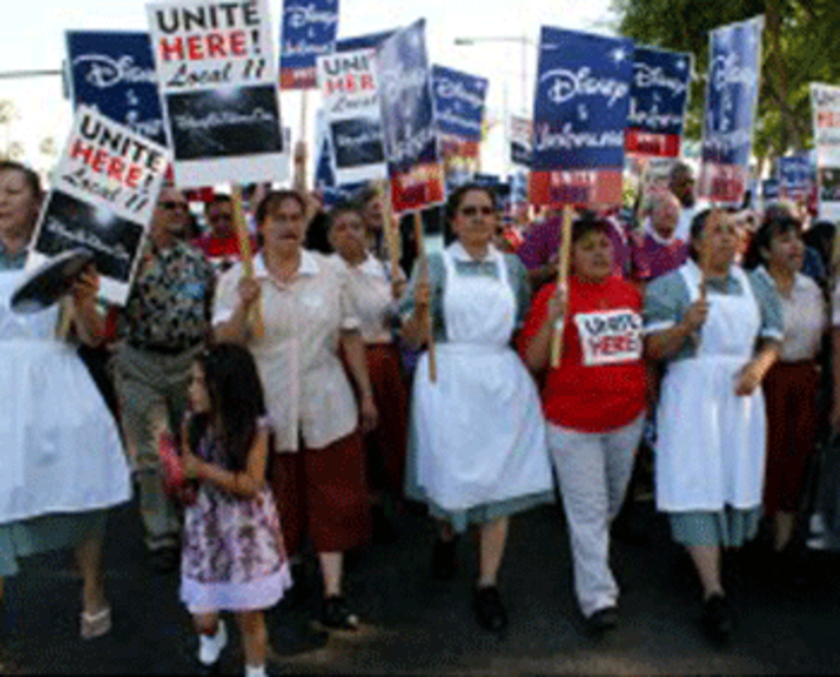 Thousands of UNITE HERE Disney Workers and Clergy March on Disneyland ...