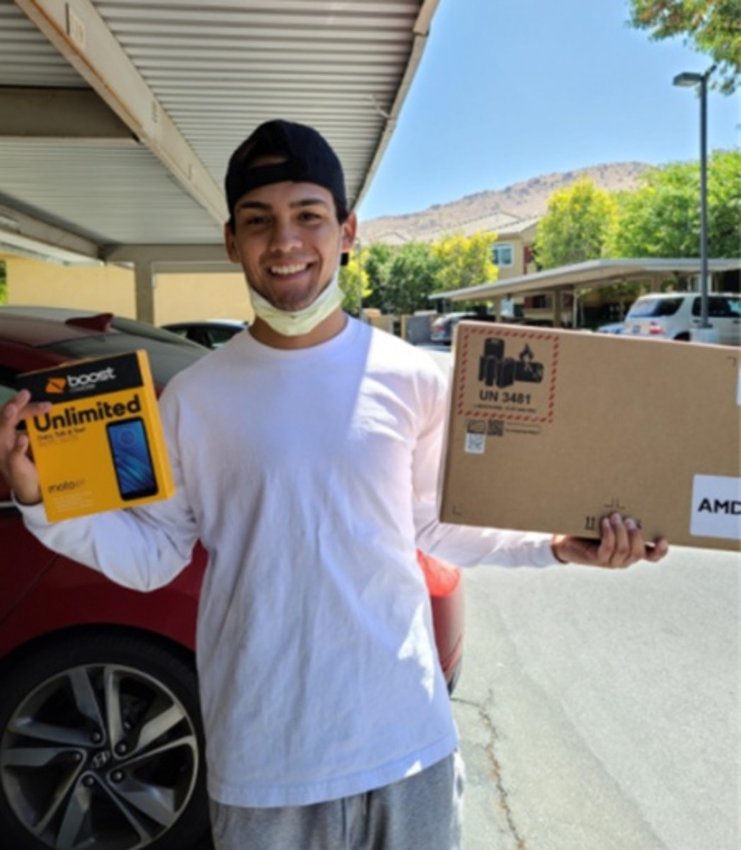 iFoster Phone Program for Foster Youth Critical - LA Progressive