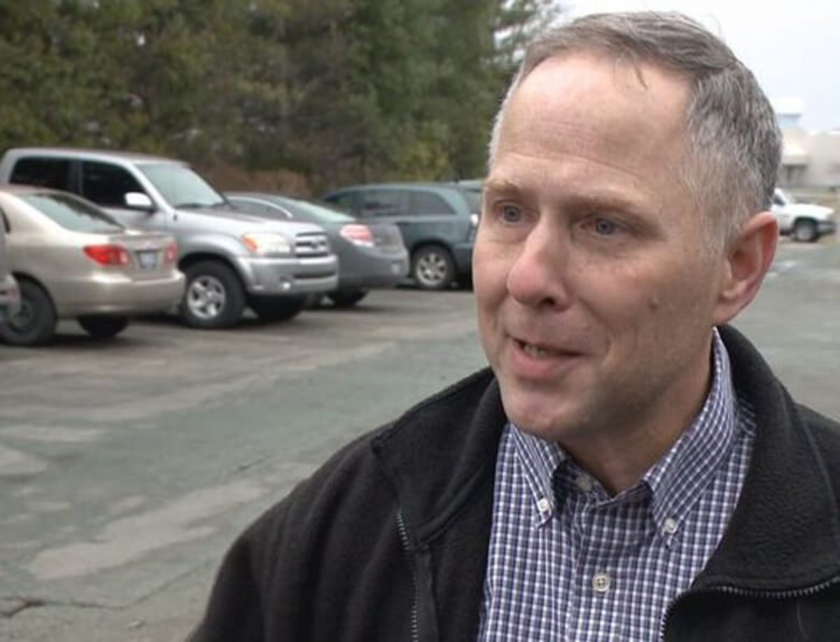 Ex-Green Beret Seeks Democratic Senate Nod in Kentucky's May 17 Primary ...