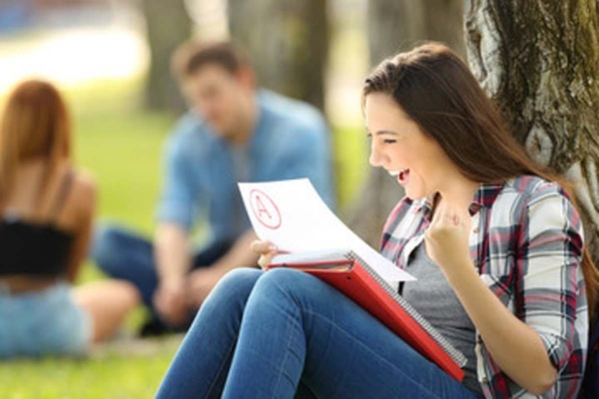 How to Maintain Top Academic Grades When in College - LA Progressive