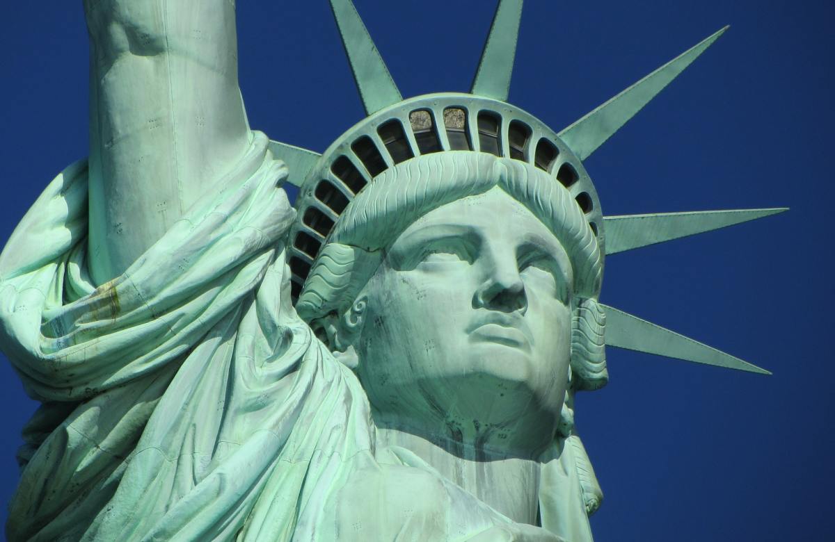 Lady Liberty in Tears - LA Progressive