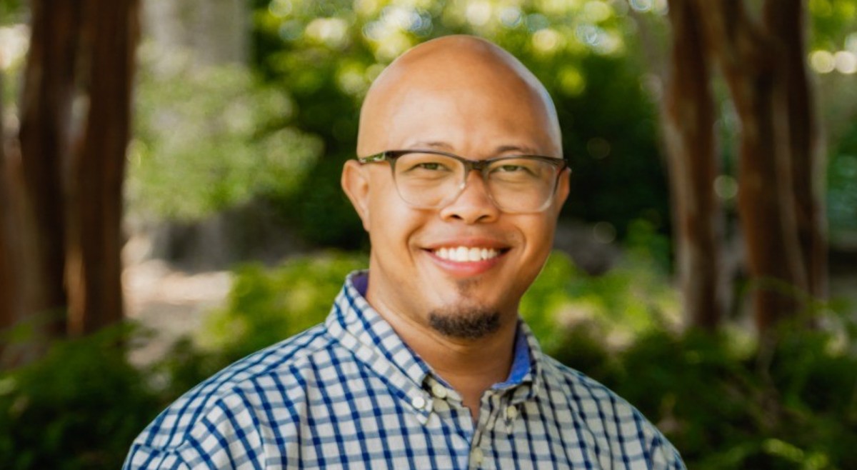 Tony Barnes’s Cathartic Life Coaching Sessions Are the New Talk of the ...