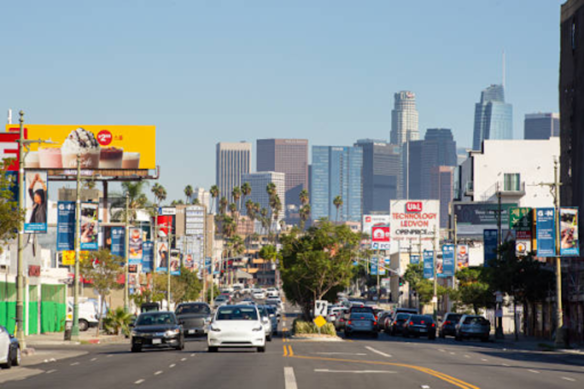 Koreatown Is Becoming the Place to Live, but Why? - LA Progressive