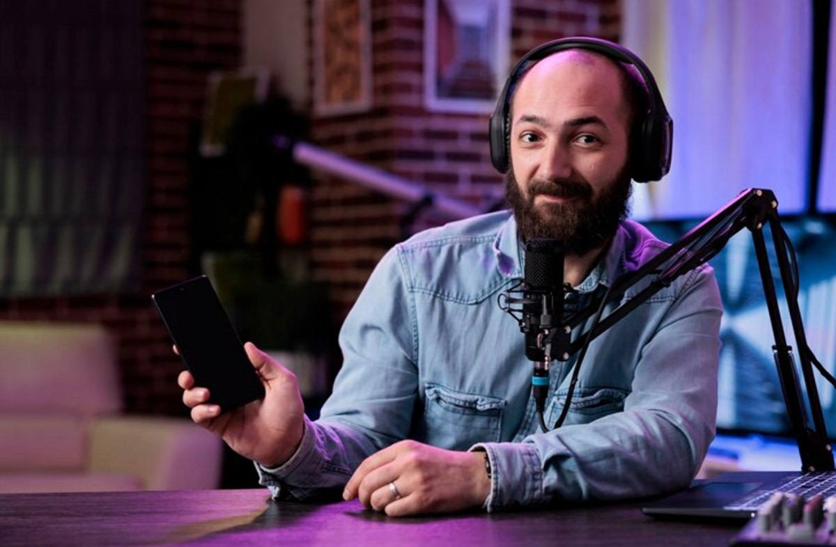 Game Changers: Podcasts Exploring the Evolution of Online Gaming ...