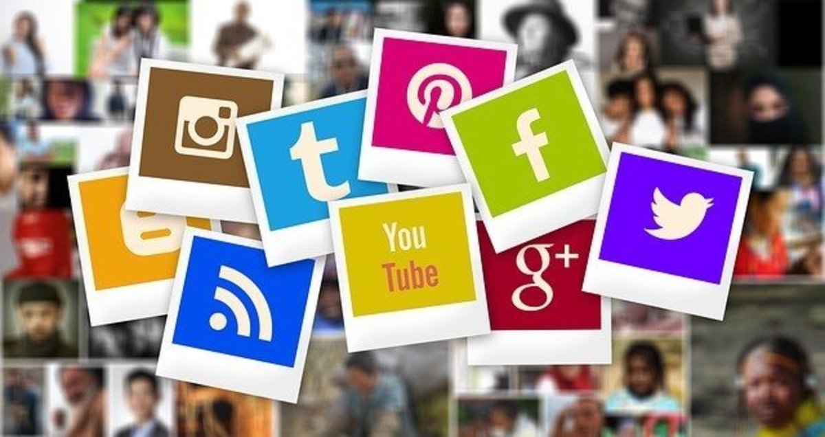 8 Reasons Why You Should Stop Oversharing on Social Media - LA Progressive